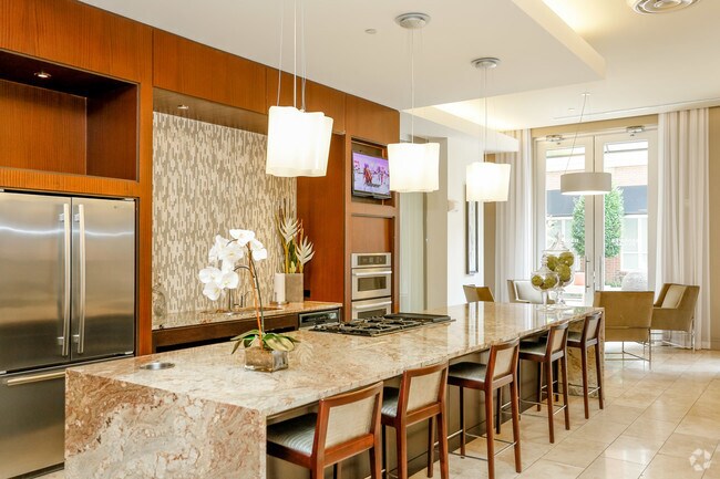 Hanover Rice Village Apartments - Houston, TX | Apartments.com