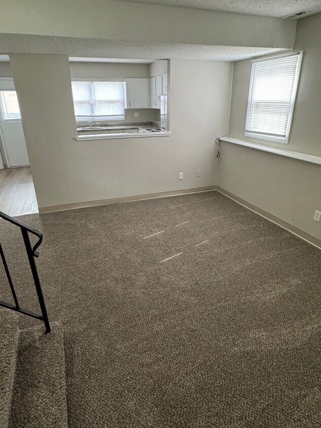 2018 E Caulder Ave Unit 2020 E Caulder Avenue, Des Moines, IA 50320 ...