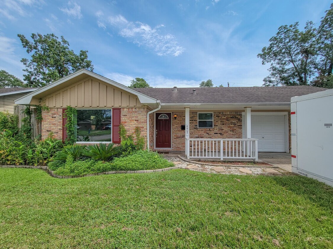 4405 W 43rd St, Houston, TX 77092 - House Rental in Houston, TX ...