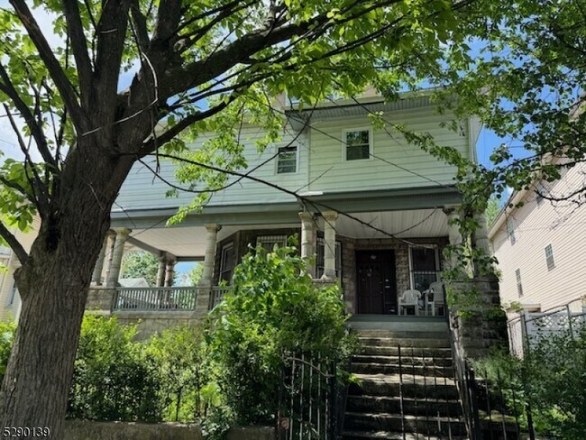 89 Hedden Terrace Unit 3, Newark, NJ 07108 - Room for Rent in Newark ...