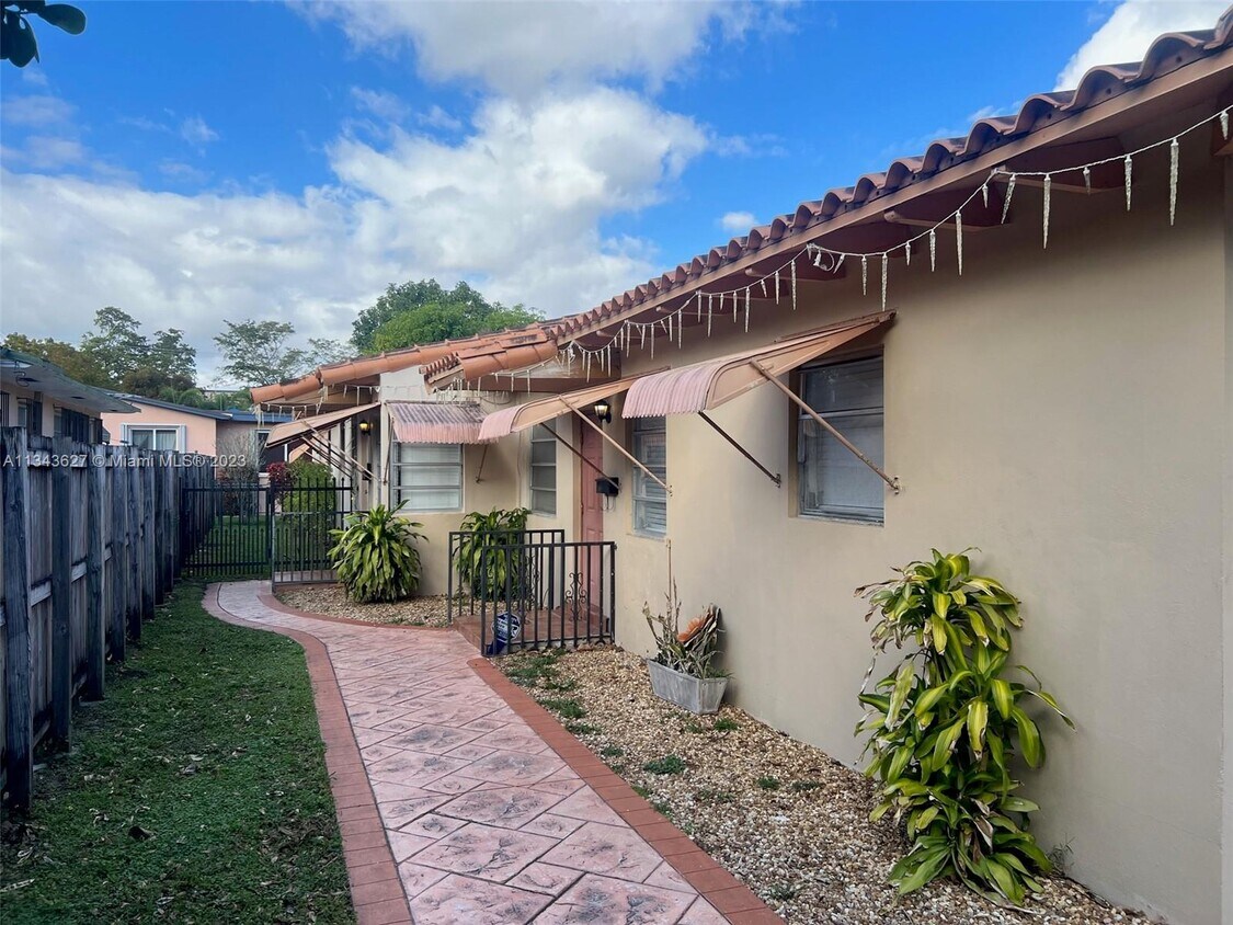 1112 SW 65Th Ave Unit B, Miami, FL 33144 - Room for Rent in Miami, FL ...