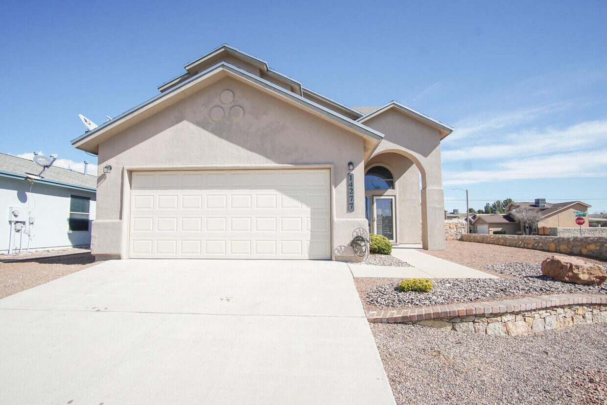 14277 Bailee Point Ln El Paso, TX 79938 - Alquileres en El Paso, TX ...