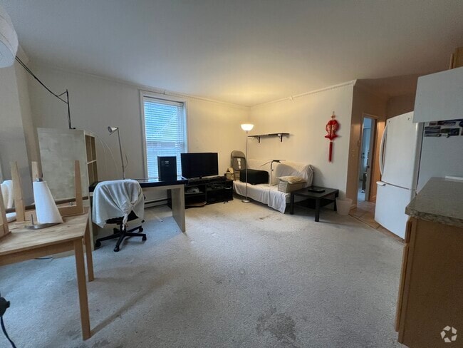 One Bedroom Apartment In Worcester Massachusetts On A 700