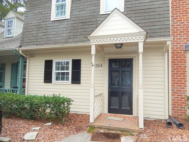 1304 Dylan Heath Ct, Raleigh, NC 27608 - Townhome Rentals in Raleigh NC ...