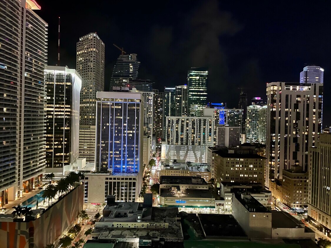 253 NE 2nd St Unit 2708, Miami, FL 33132 - Condo for Rent in Miami, FL ...