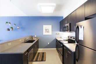 One Santa Fe Rentals - Los Angeles, CA | Apartments.com