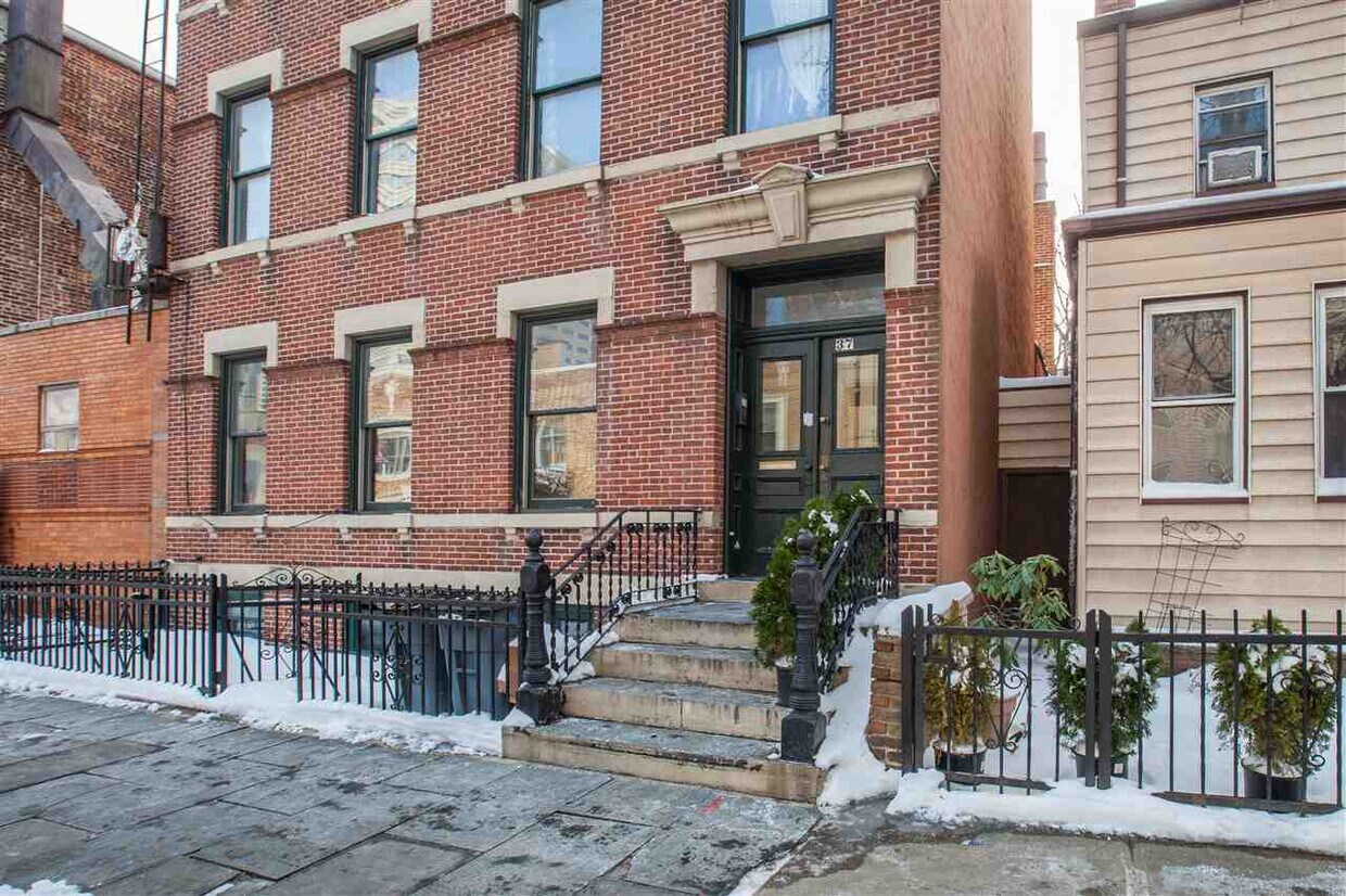 37 Mercer St, Jersey City, NJ 07302 - House Rental in Jersey City, NJ ...
