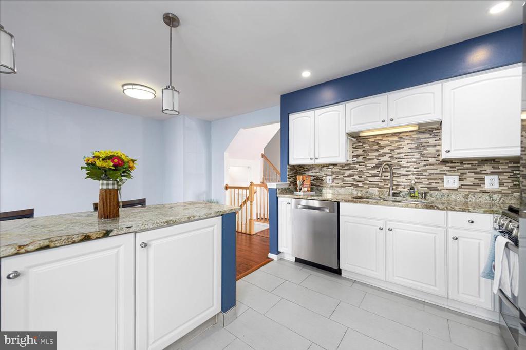 6368 Racetec Pl, Springfield, VA 22150 - Townhome Rentals in ...