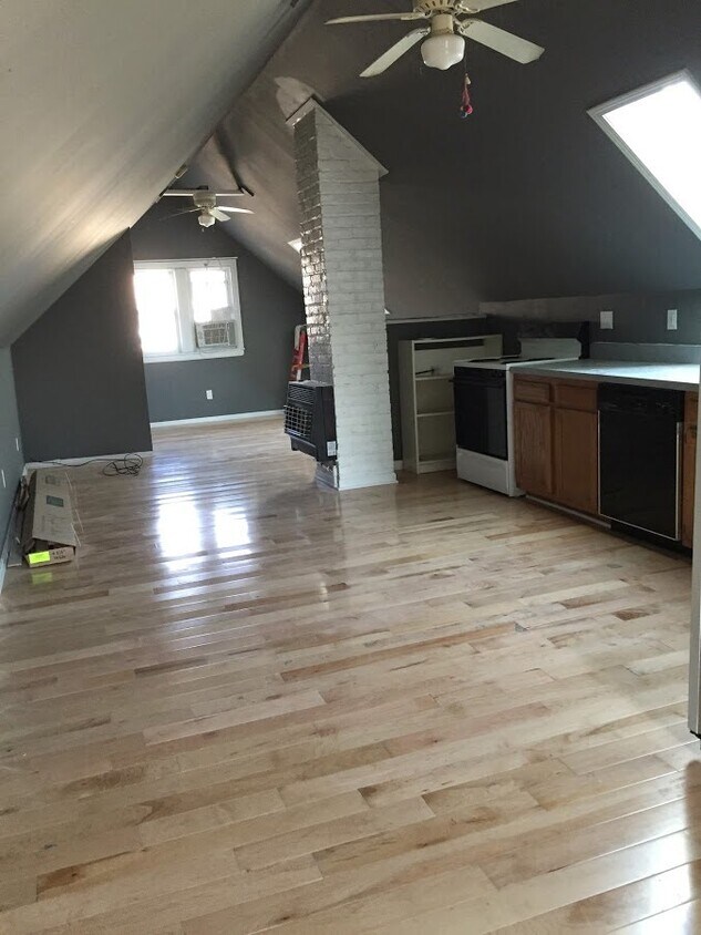 2289 W 11, Cleveland, OH 44103 - Townhome Rentals in Cleveland OH ...