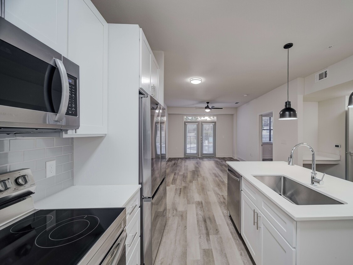 Cortland Addison Circle - 15777 Quorum Dr Addison, TX 75001 ...