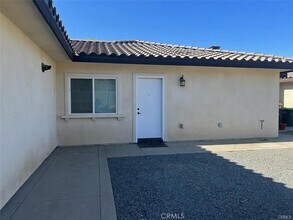 Apartments for Rent with Yard in Good Hope CA