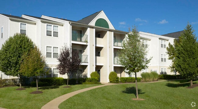 Ridgefield Village Apartments for Rent with a Walk-In Closet ...