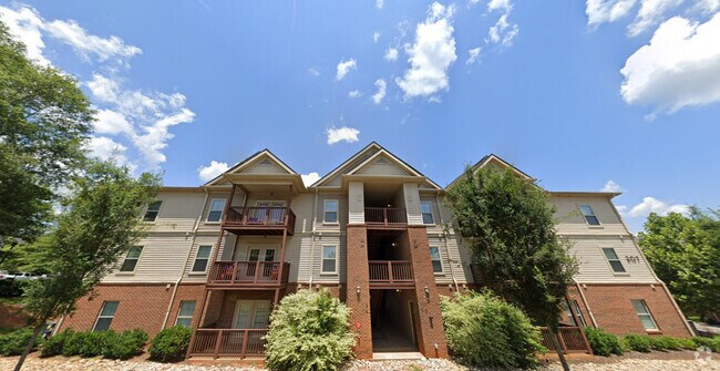 Clemson Gardens Apartments for Rent with Hardwood Floors - Clemson, SC ...