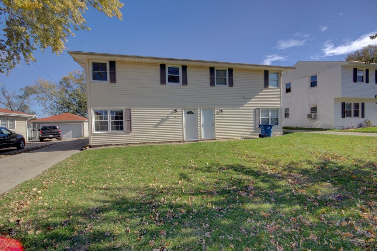1021 11th St Unit 1021, Silvis, IL 61282 - Room for Rent in Silvis, IL ...