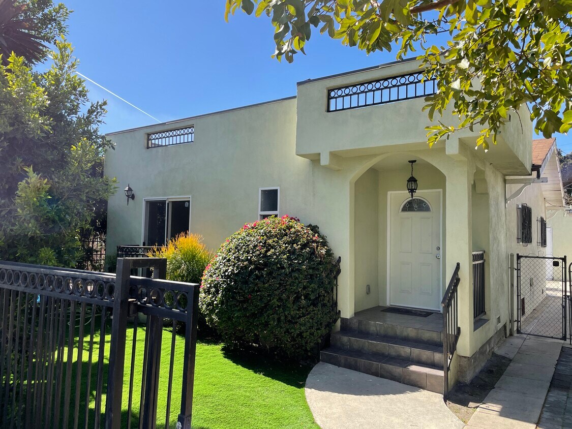 2855 Alsace Ave, Los Angeles, CA 90016 - House Rental in Los Angeles ...