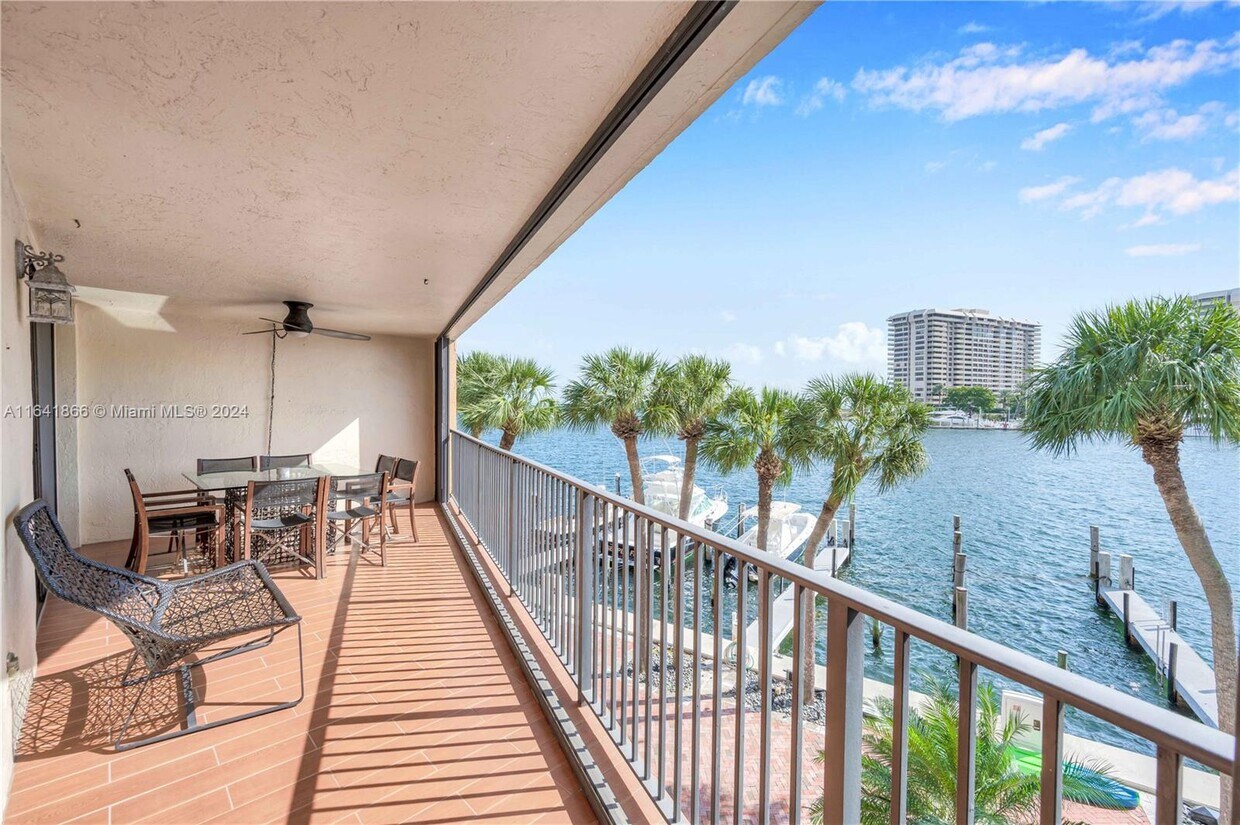 1700 S Bayshore Ln Unit 3B, Miami, FL 33133 - Condo for Rent in Miami ...