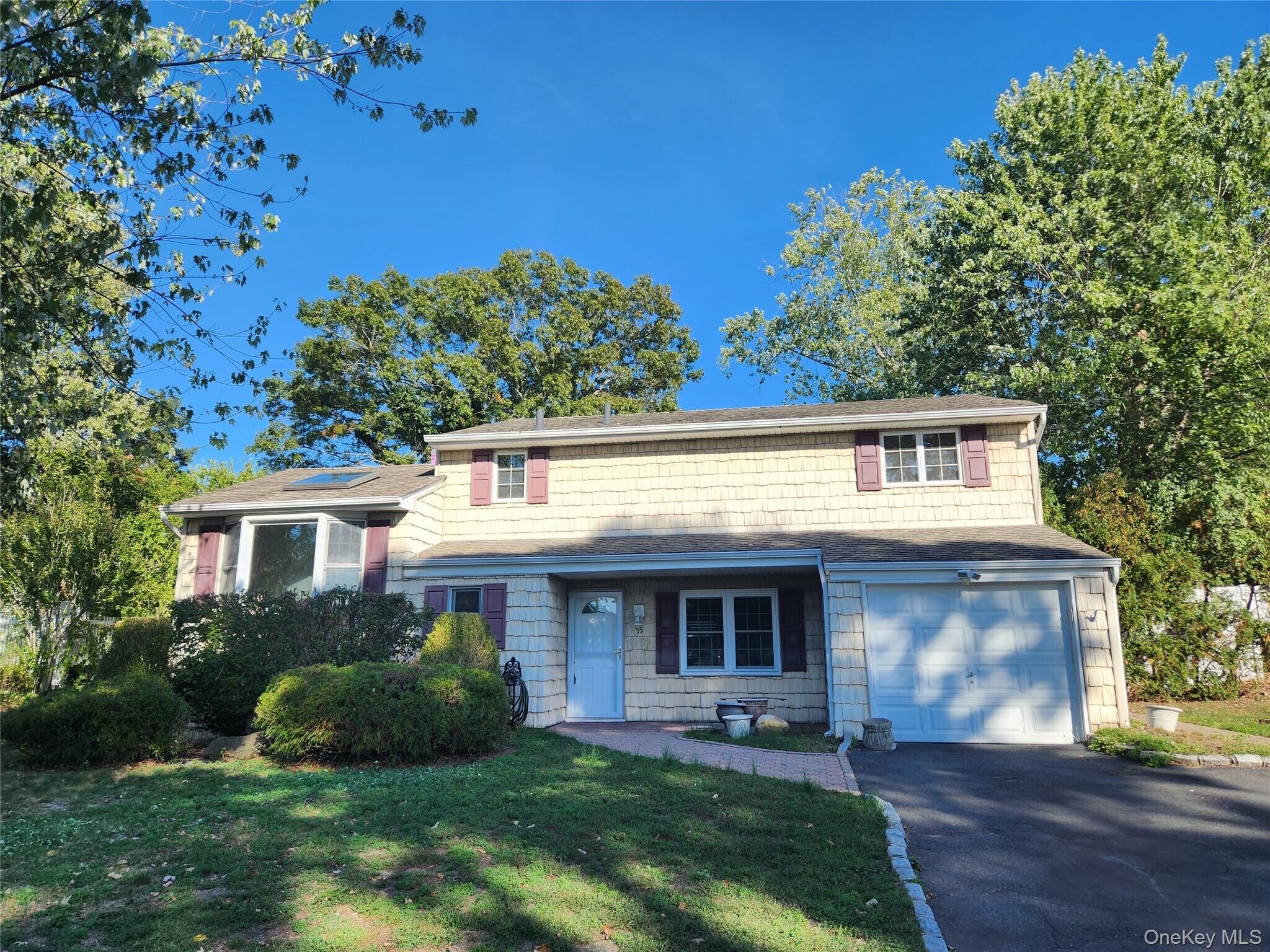 55 Holiday Park Dr, Centereach, NY 11720 - House Rental in Centereach ...