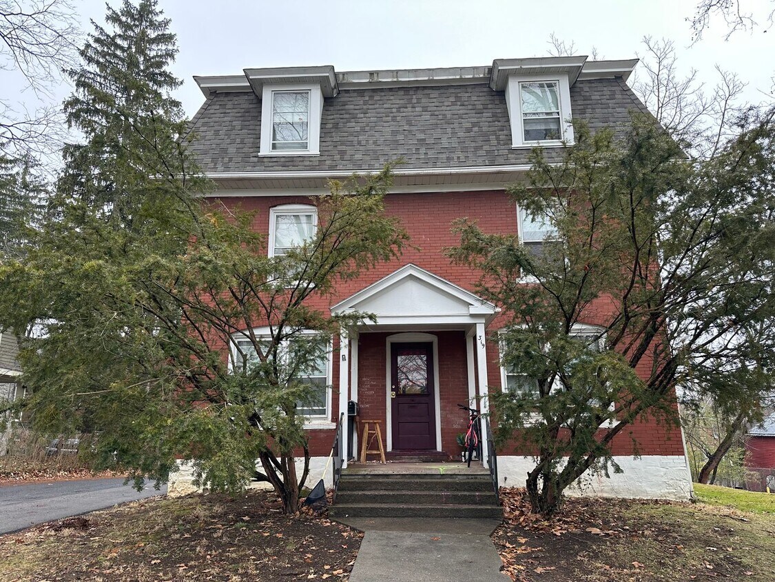 319 W Fairmount Ave Unit 319-5, State College, PA 16801 - Room for Rent in State College, PA ...
