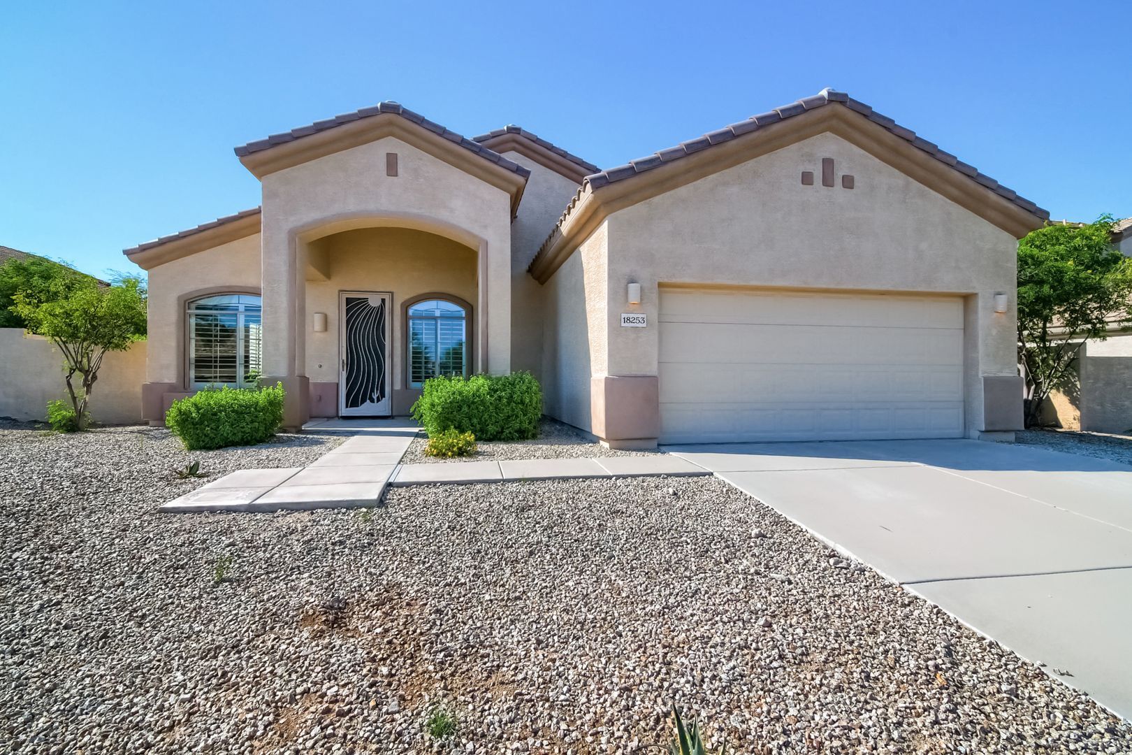 18253 W Estes Way, Goodyear, AZ 85338 - House Rental in Goodyear, AZ ...