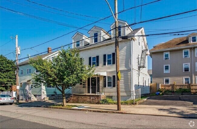 Apartments For Rent in East Providence RI - 313 Rentals | Apartments.com