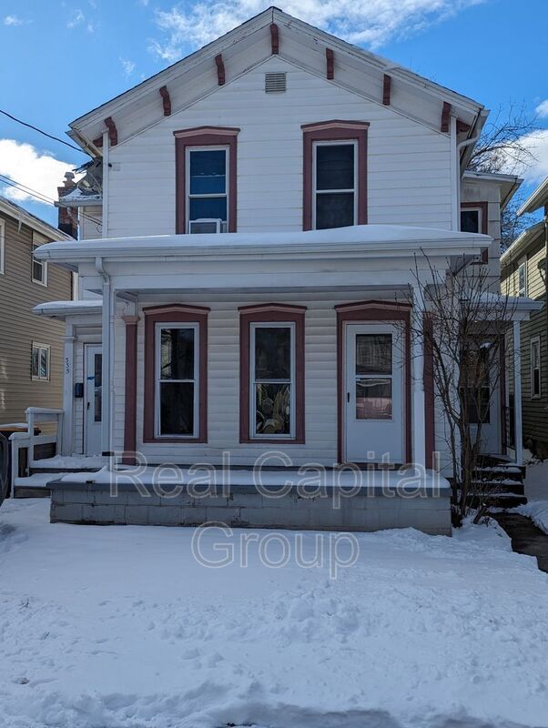 335 Pine St Unit Apt 1 First Floor, Lockport, NY 14094 - Condo for Rent ...