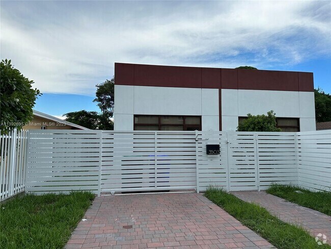 Santa Clara Apartments for Rent with High Ceilings - Miami, FL ...