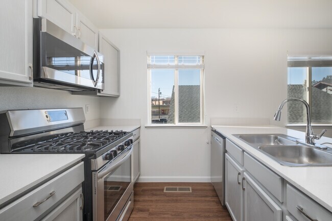 The Mod Midtown Crossing - 80-90 Burns St Reno, NV | Apartments.com