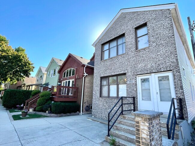 2912 S Princeton Ave Unit 2, Chicago, IL 60616 - Apartments in Chicago ...