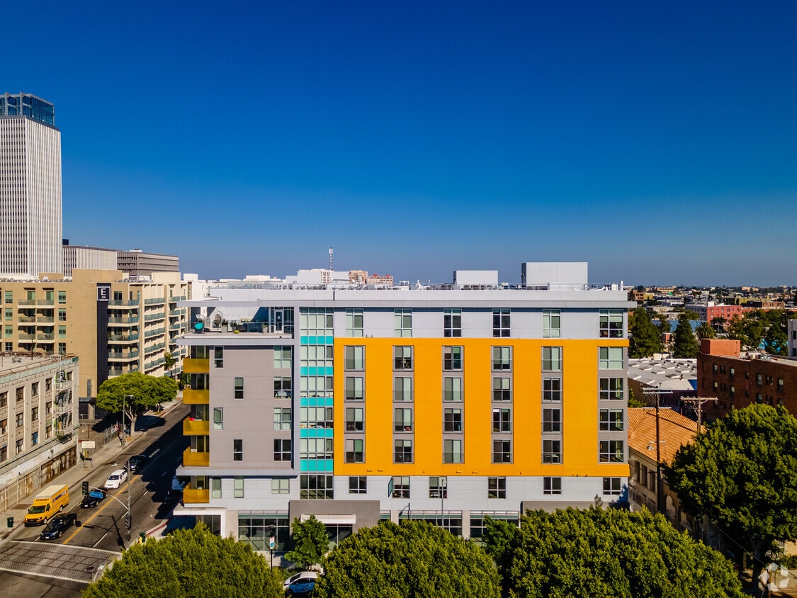 Onyx Apartments Los Angeles