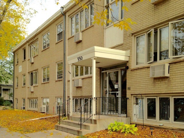 550 View St Unit 16, Saint Paul, MN 55102 - Room for Rent in Saint Paul, MN | Apartments.com