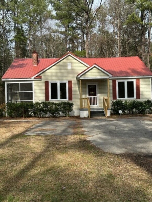1082 Peake Rd, Elgin, SC 29045 - House Rental in Elgin, SC | Apartments.com