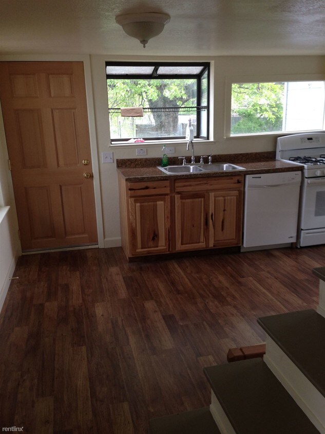 500 Preston Ave, Ione, CA 95640 - House Rental in Ione, CA | Apartments.com