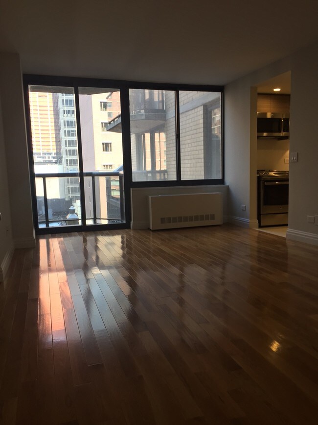 The Ritz Plaza Rentals - New York, NY | Apartments.com