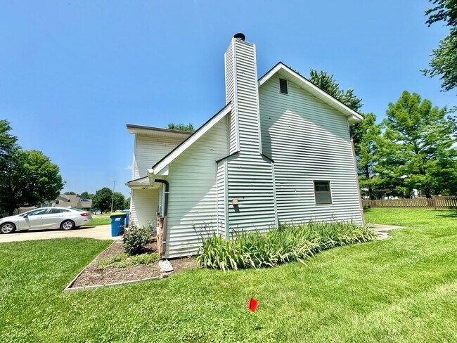 1400-1528 La Chateau Dr Unit 1526, Liberty, MO 64068 - Room for Rent in ...