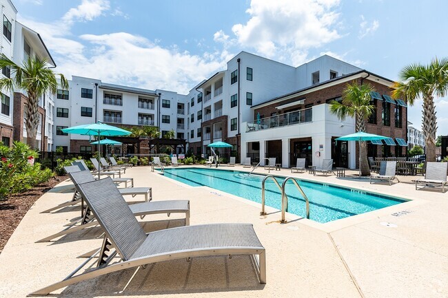 Landfall - Wilmington, NC: Neighborhood Guide | Apartments.com