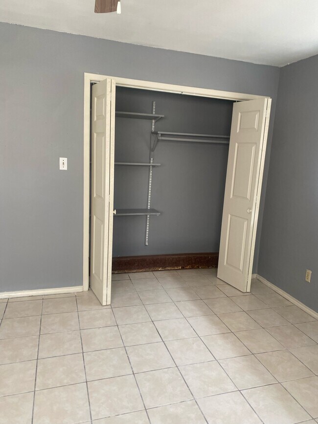 3417 N Kenyon Rd Unit N Kenyon, Edinburg, TX 78542 - Apartments in ...