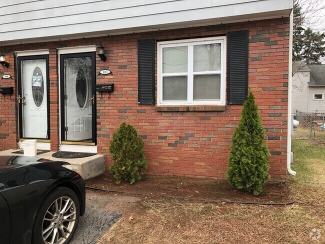 Homes for rent near Mary O Pottenger Elementary School - Springfield ...