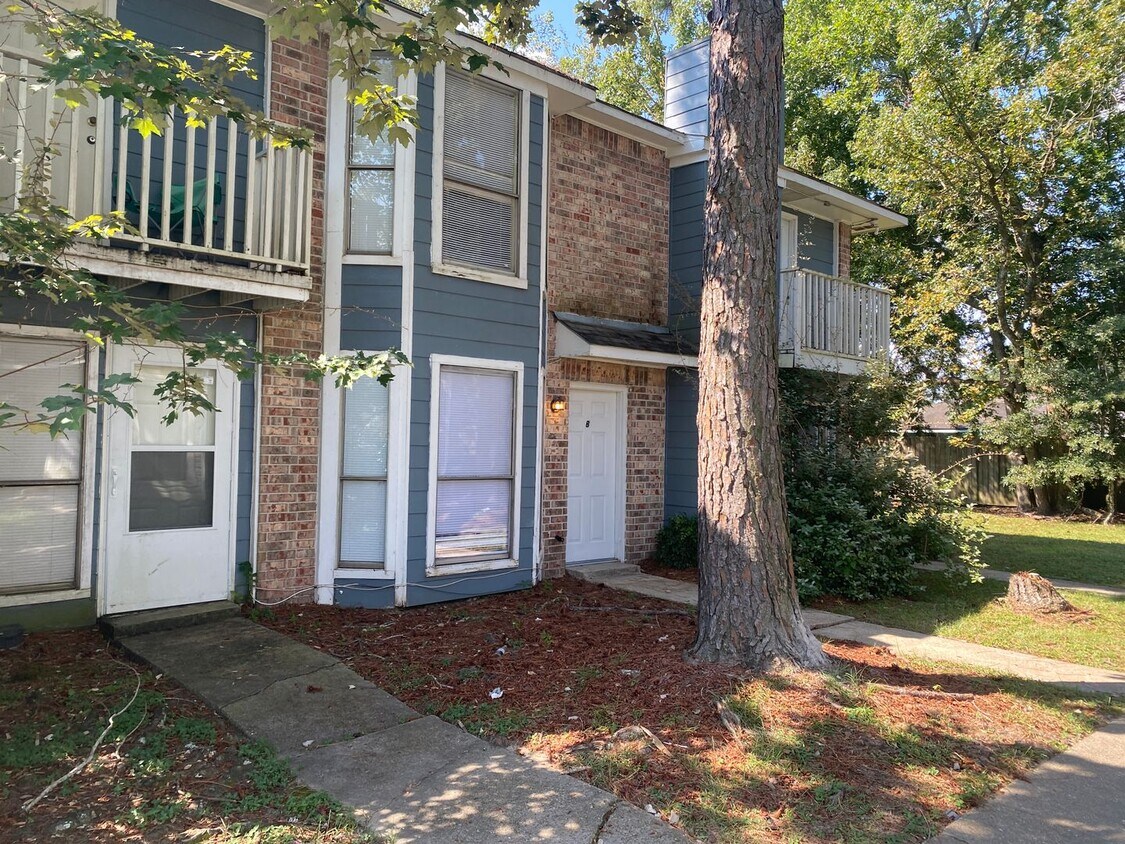 3116 Toulon Dr Unit 3116-C, Baton Rouge, LA 70816 - Room for Rent in ...