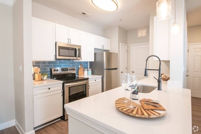 Best Luxury Waterlynn Apartments for Rent - Mooresville, NC - Updated ...