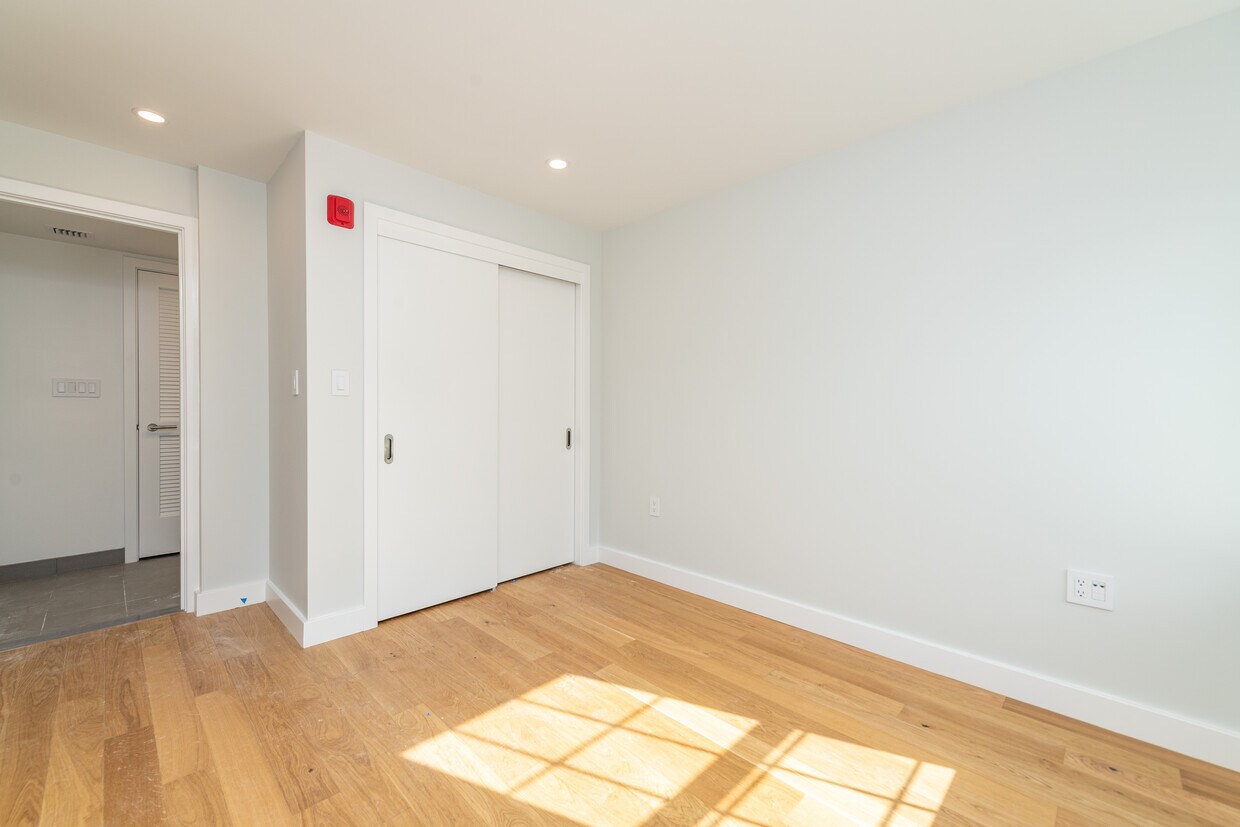 23 Clark St Unit 1, Boston, MA 02109 - 23 Clark St Boston, MA 02109 ...