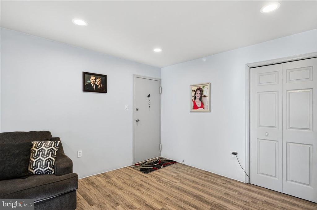 4420 Briarwood Ct N Unit 32, Annandale, VA 22003 - Room for Rent in ...