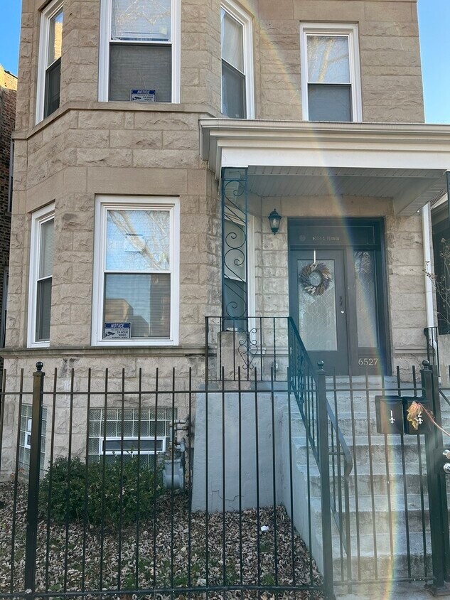 6527 S Vernon Ave, Chicago, IL 60637 - House Rental in Chicago, IL ...