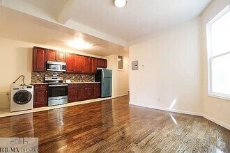 Fleetwood-Concourse Village Apartments for Rent with Hardwood Floors ...