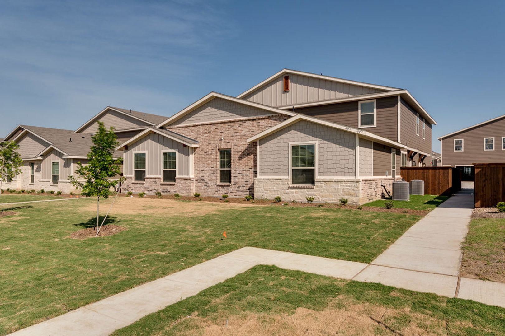 645 Harvest Moon Dr, Venus, TX 76084 - Townhome Rentals in Venus TX ...