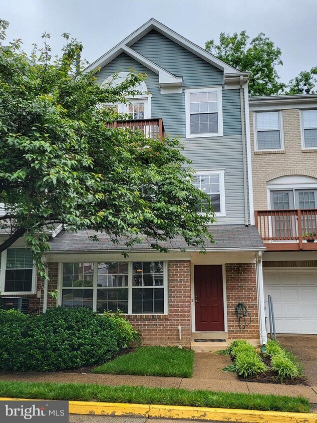 11742 Rockaway Ln, Fairfax, VA 22030 - Townhome Rentals in Fairfax VA ...