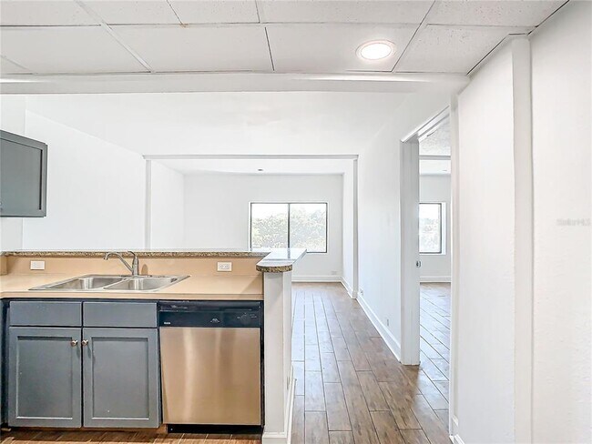 151 E Washington St Unit 523, Orlando, FL 32801 - Condo for Rent in ...