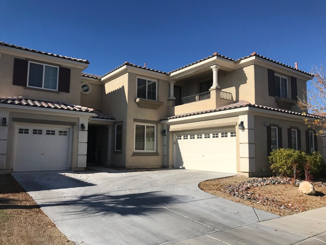 6421 Gilded Flicker St, North Las Vegas, NV 89084 - House Rental in ...