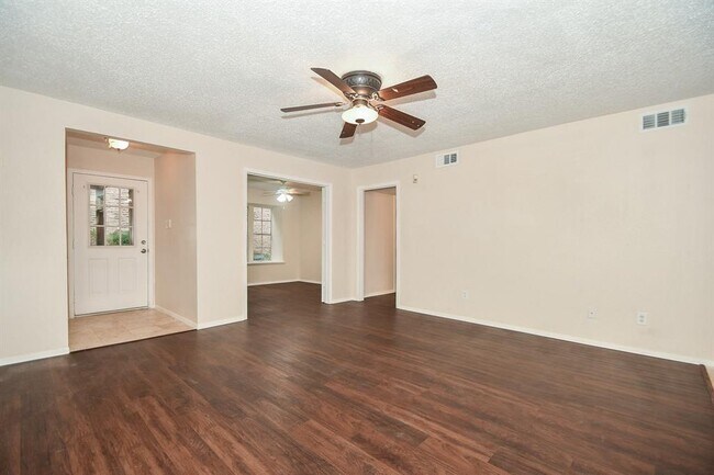 8281 Kingsbrook Rd Unit 158, Houston, TX 77024 - Condo for Rent in ...