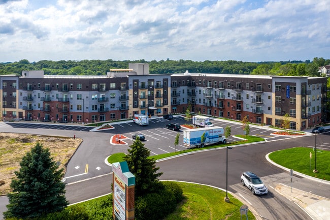 Lake Jonathan Flats Apartments - Chaska, MN | Apartments.com