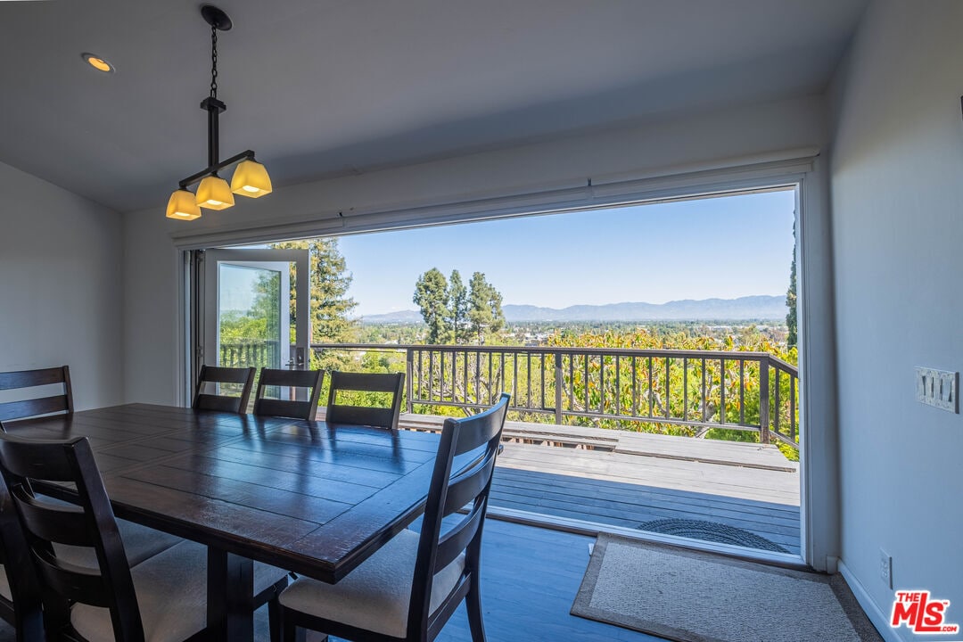 14563 Round Valley Dr, Los Angeles, CA 91403 - House Rental in Los ...